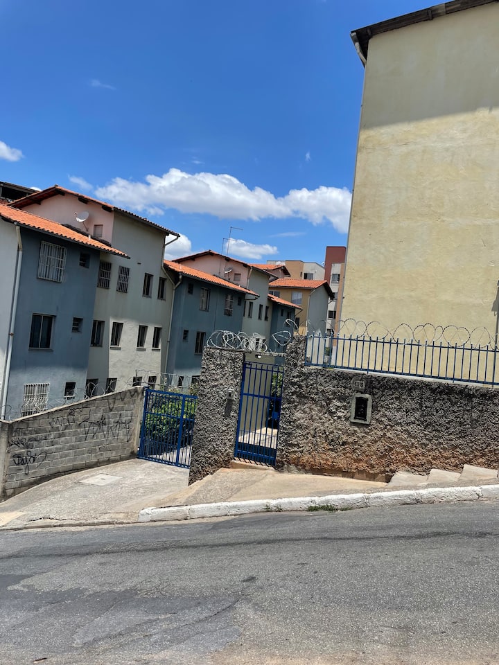 Apartamento Mobiliado Em óTima Localização - Belo Horizonte