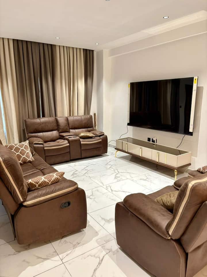 An Amazing 3 Bedroom Townhouse At Spintex Accra - Ghana