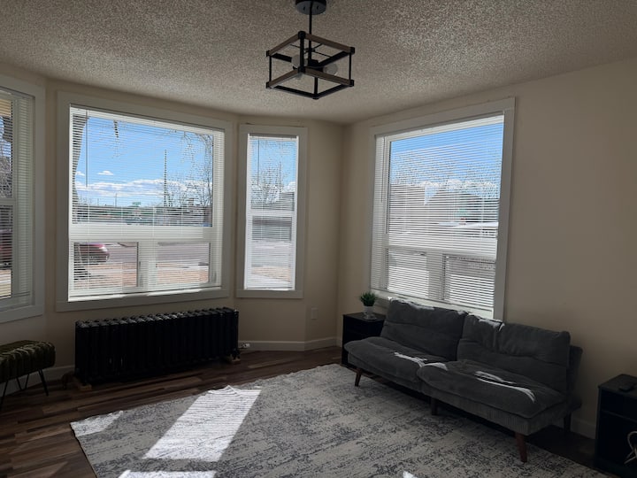 Clean And Comfortable! Just Minutes From Downtown! - Cheyenne Frontier Days