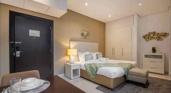 Hotel Apartment Near Burj Khalifa (Studio) - 