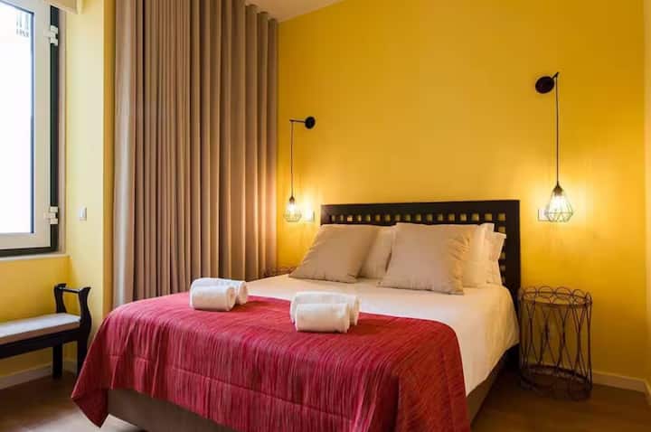 Elegante 2BR com vista • Praça dos Restauradores - Airbnb