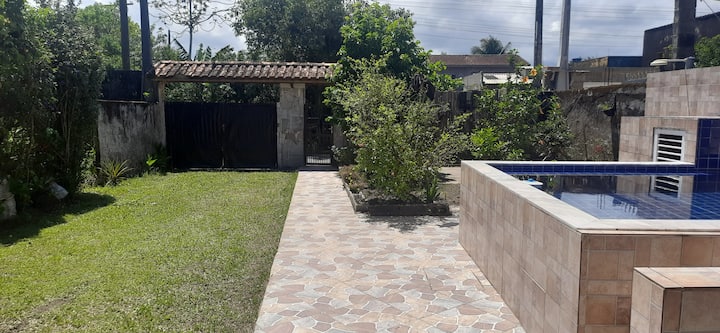 Casa Em Peruíbe, Há 20 Minutos Da Praia. - Peruíbe