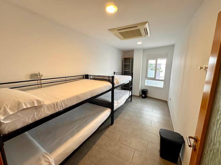 1 Cama En Habitación Compartida Junto A La Piscina - Villajoyosa