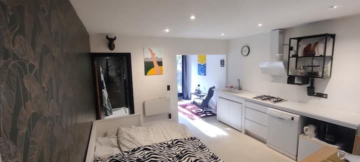 Studio Met Prachtige Tuin In Borgerhout - Anvers