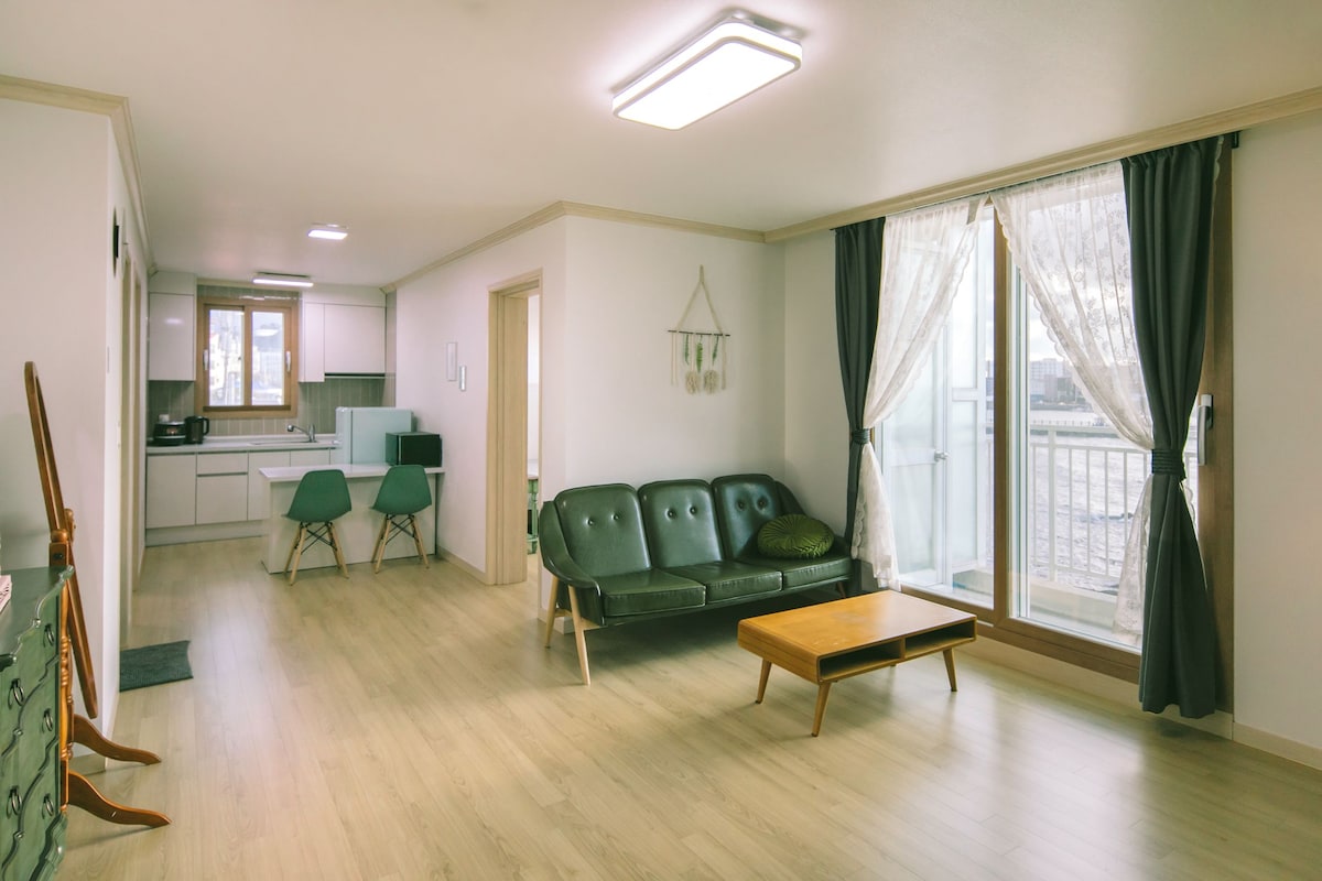 Chambre deux pièces avec vue sur la mer d'Aewol (NATURE 1) - Airbnb