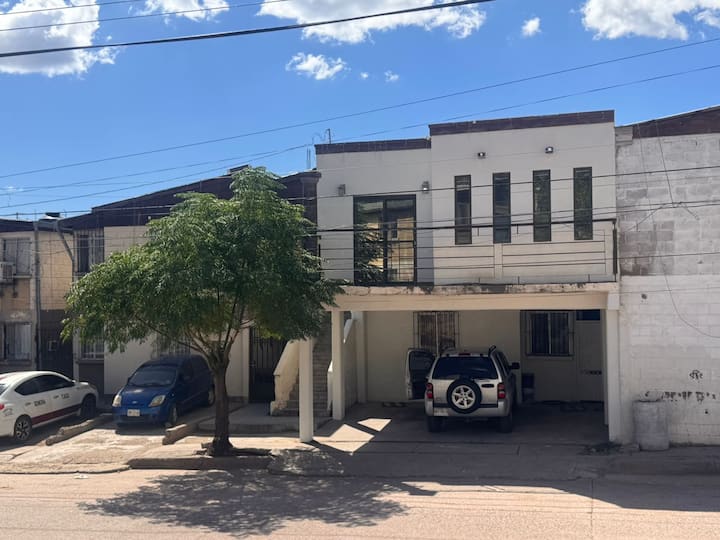 Bonita Casa Ubicada A 8 Min Del Consulado - Nogales, Mexico