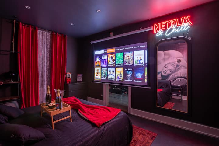 Hollywood Night – Jacuzzi & Cinéma Privatif - 米盧斯