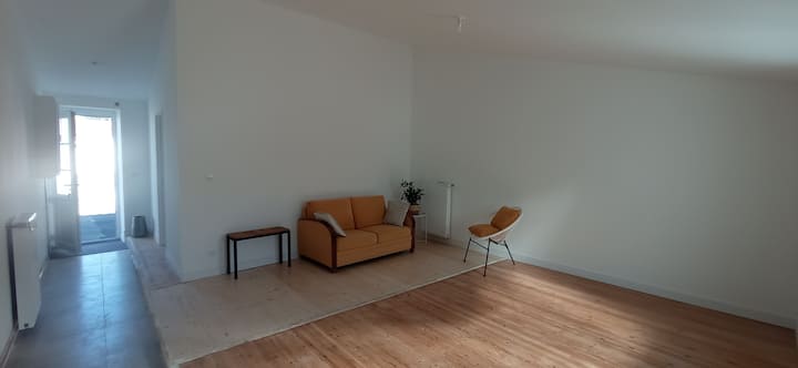 Maison 2 Chambres, Véranda Et Cour Intérieure - Rochefort, France