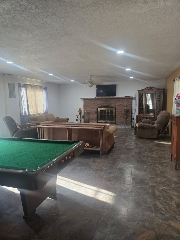 Farm House Living In Bosque Farms - Los Lunas, NM
