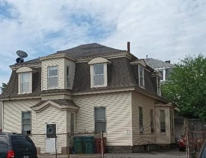 Renovated 3 Bedroom 1 Bath - Chelmsford, MA