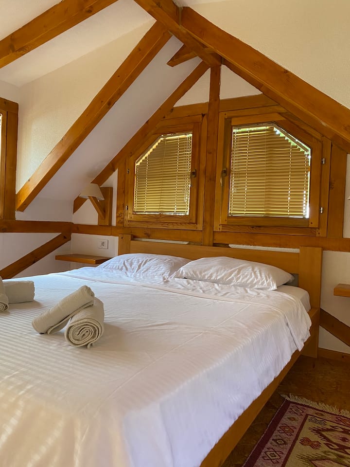 Woodland Bungalow Lake View - Paradise Nest House - Ohrid