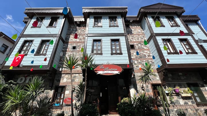 Suite Oda (2 Kişi) - Tarihi Bir Dokunuş - Fıstıklı