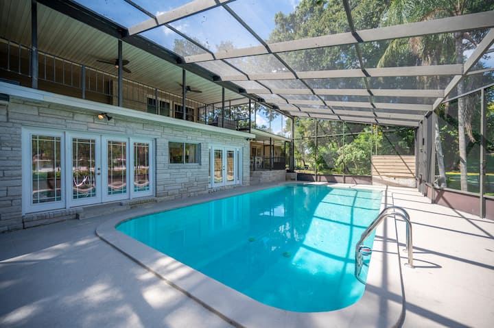 5br Oasis W/ Pool & Event Space + Coffee - Lakeland, FL