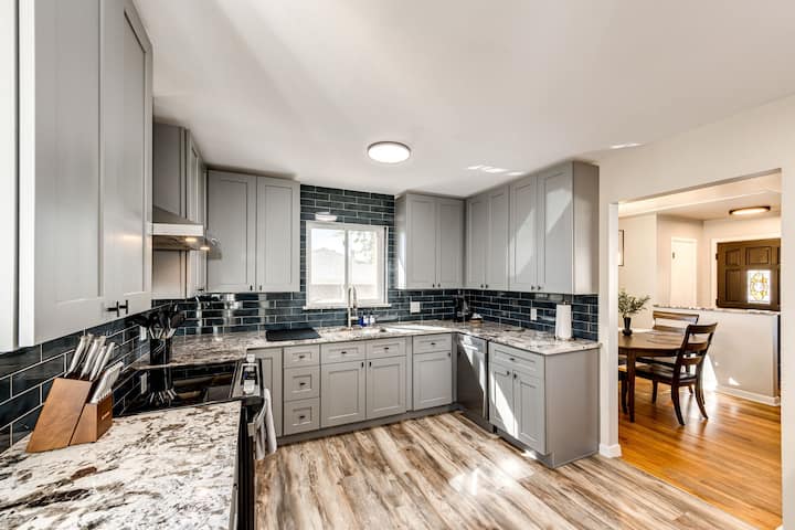 Entire House , Not A Basement Apartment - Broomfield, CO