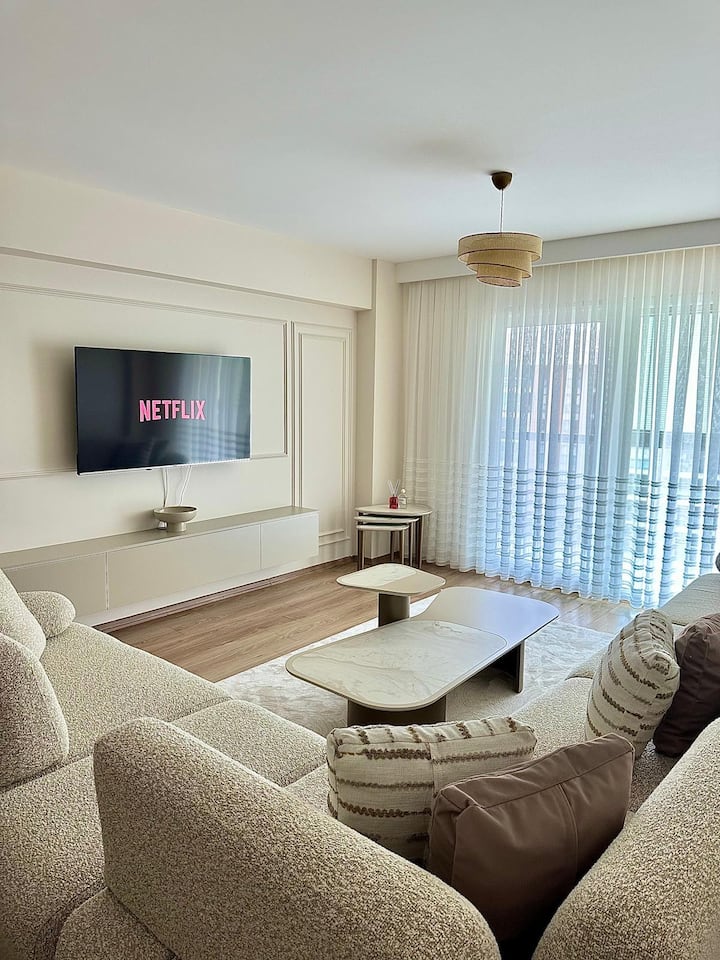 Gaziemir-daire-havuzlusite Havalimanı Otoban Metro - Izmir