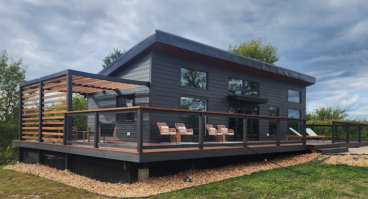 Luxury Cabin Retreat | Hot Tub + Bluff Views - 侯斯頓