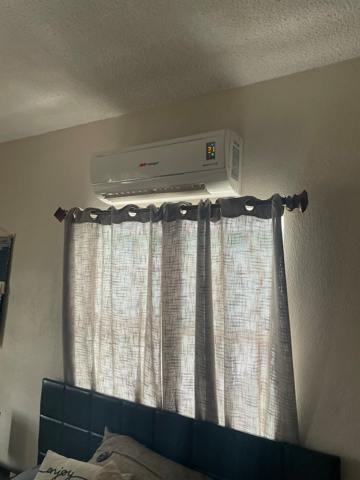 Casa Lydia (Sleeps 10) - Brownsville, TX