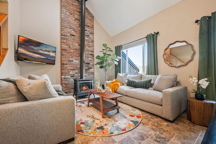 Kid’s Dream Loft • Storyland • Cranmore • Attitash - New England