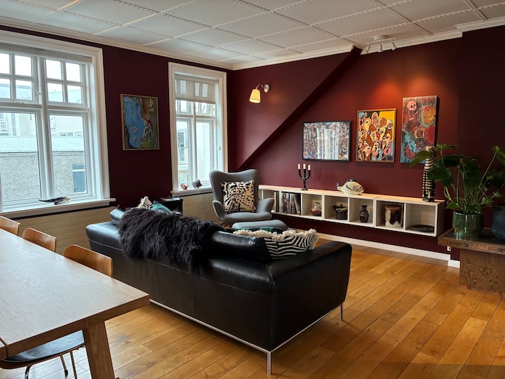 Beautifully Designed Downtown Reykjavík Apartment - Reykjavík