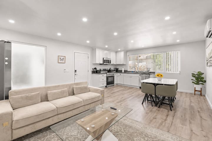 Clean Cozy Apartment Near La Top Attractions 5 - Altadena, CA
