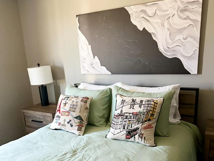 Roomy 4 Bed, 3 Bath W Yard In The Heart Of Tempe! - Tempe, AZ