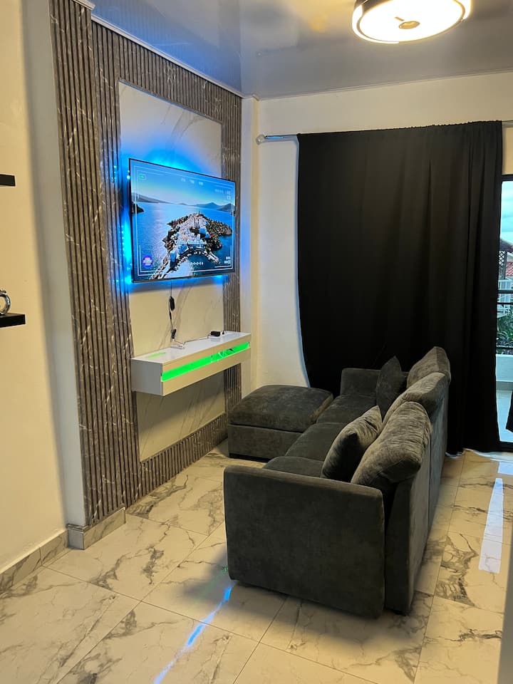 Chris Apartamento.
Por La Baja De La Playa Sosua - Sosúa