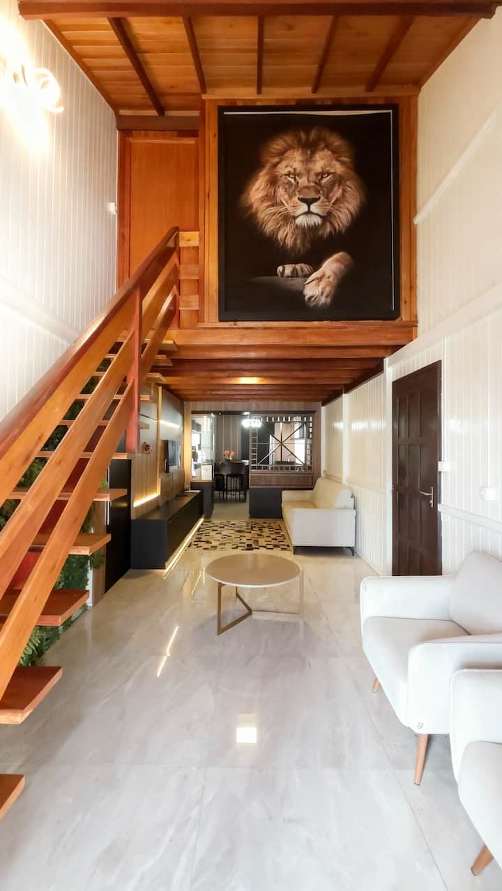 Casa No Coração Da Cidade. Proximo De Tudo - Tubarão