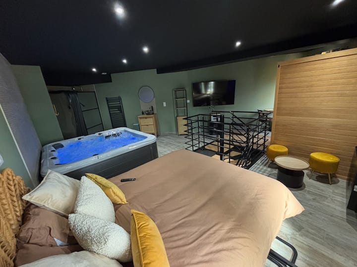 Suite Privative Avec Sauna Et Jacuzzi - Ardennes