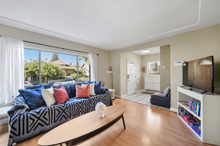 3b2b Spacious House Close To Cal/ Sf W/d & Parking - Berkeley