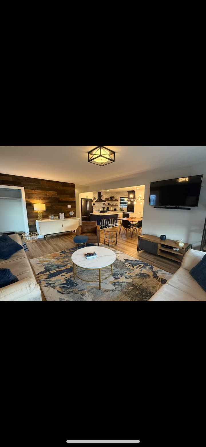 Home Away From Home! - Elliot Lake