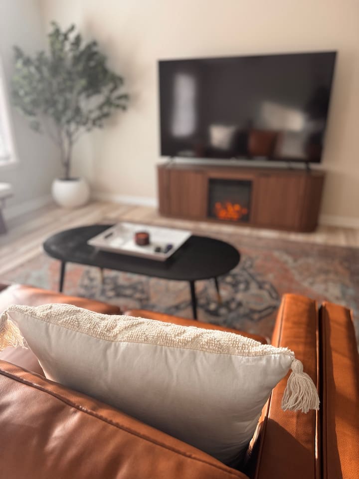 Modern Mizzou Retreat | 1.8 Mi To Faurot Field - Columbia, MO