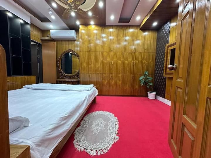 Hotel In Rajshahi With Heart City View - Bangladesh