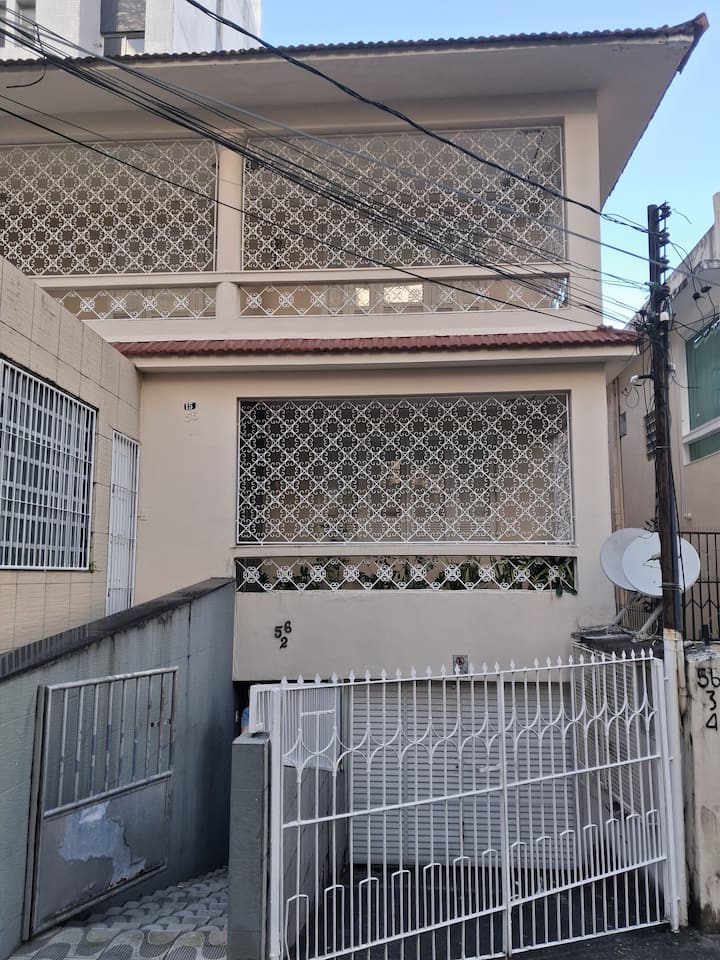 Casa Grande E Completa A 5 Minutos Do Barra/ondina - Barra, Brasil