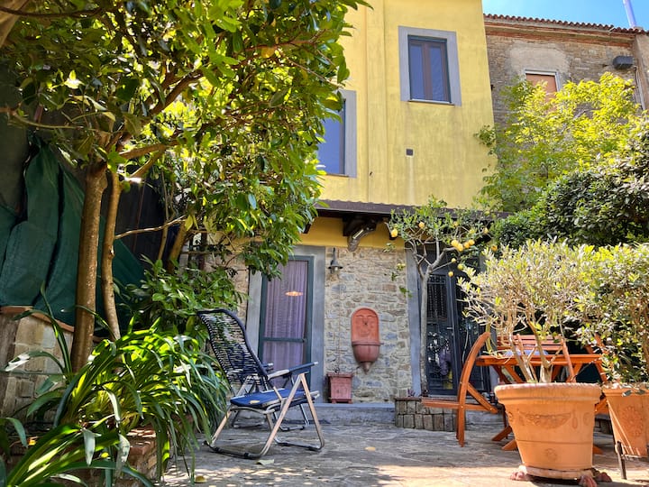 Laurus Malìa – Dimora Panoramica Con Giardino - San Mauro Cilento