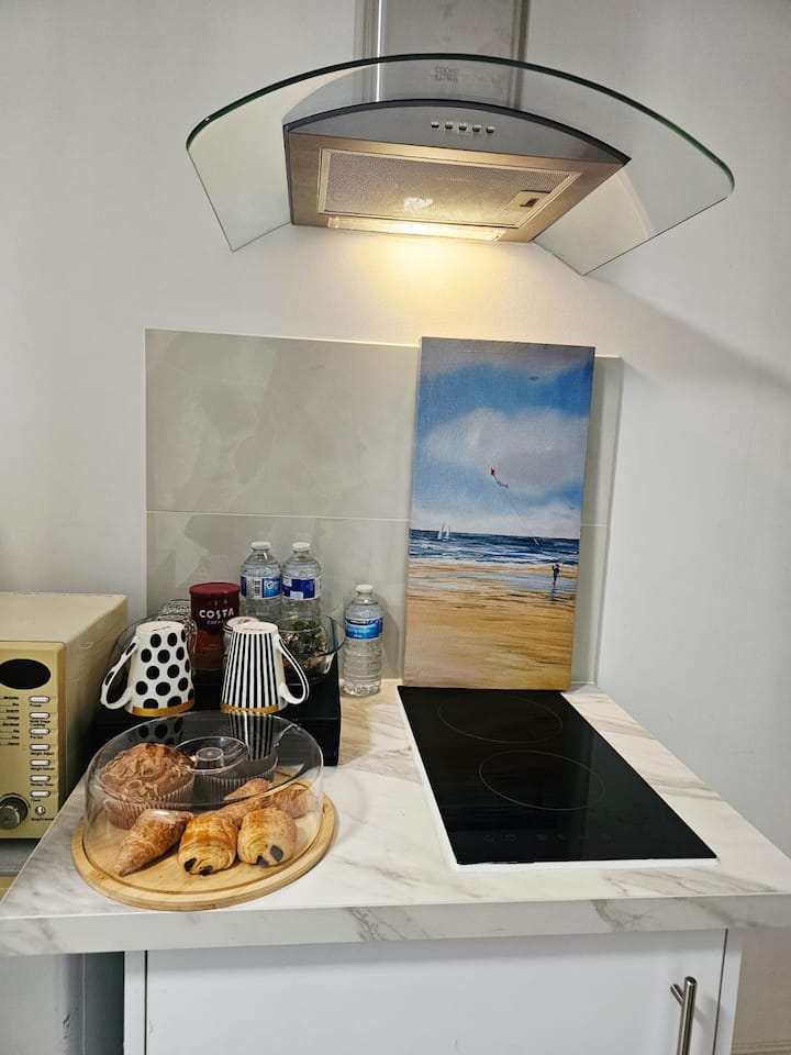 Cosy Barking Studio With Wifi & Breakfast - Barking