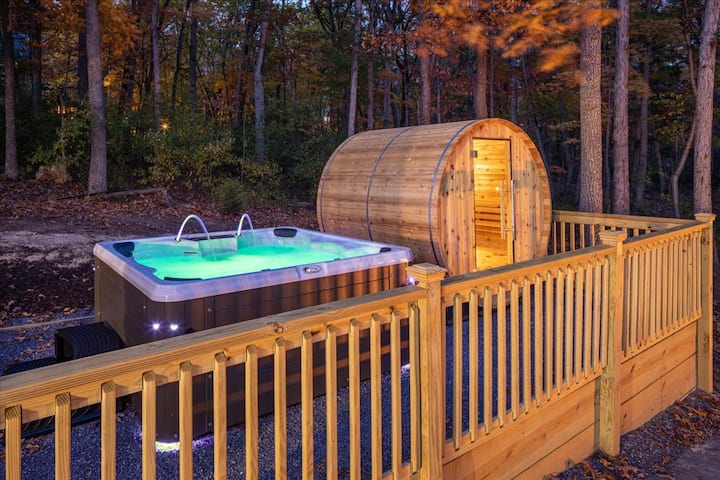 New! Ski Retreat- Sauna- Hot Tub- Massage Chairs - Massanutten, VA