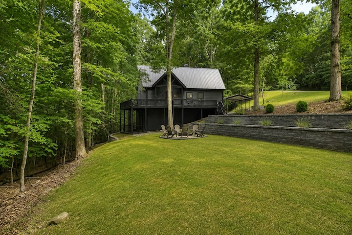 Alpine Mountain-full Fenced Yard, Privacy, Hot Tub - Ellijay, GA