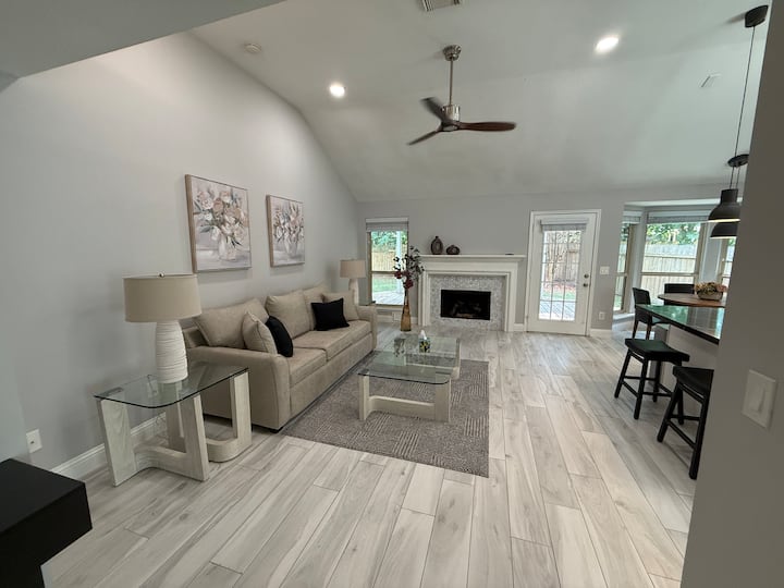 Dreamweaver - The Woodlands, TX
