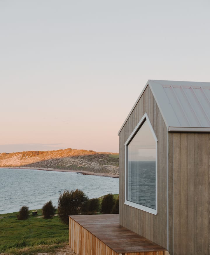 Off-grid Tiny House By The Sea - Australia