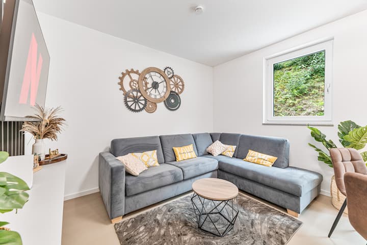 Lumlflats: 4 Bedrooms / 3 Bathrooms / Car-charging - Offenburg
