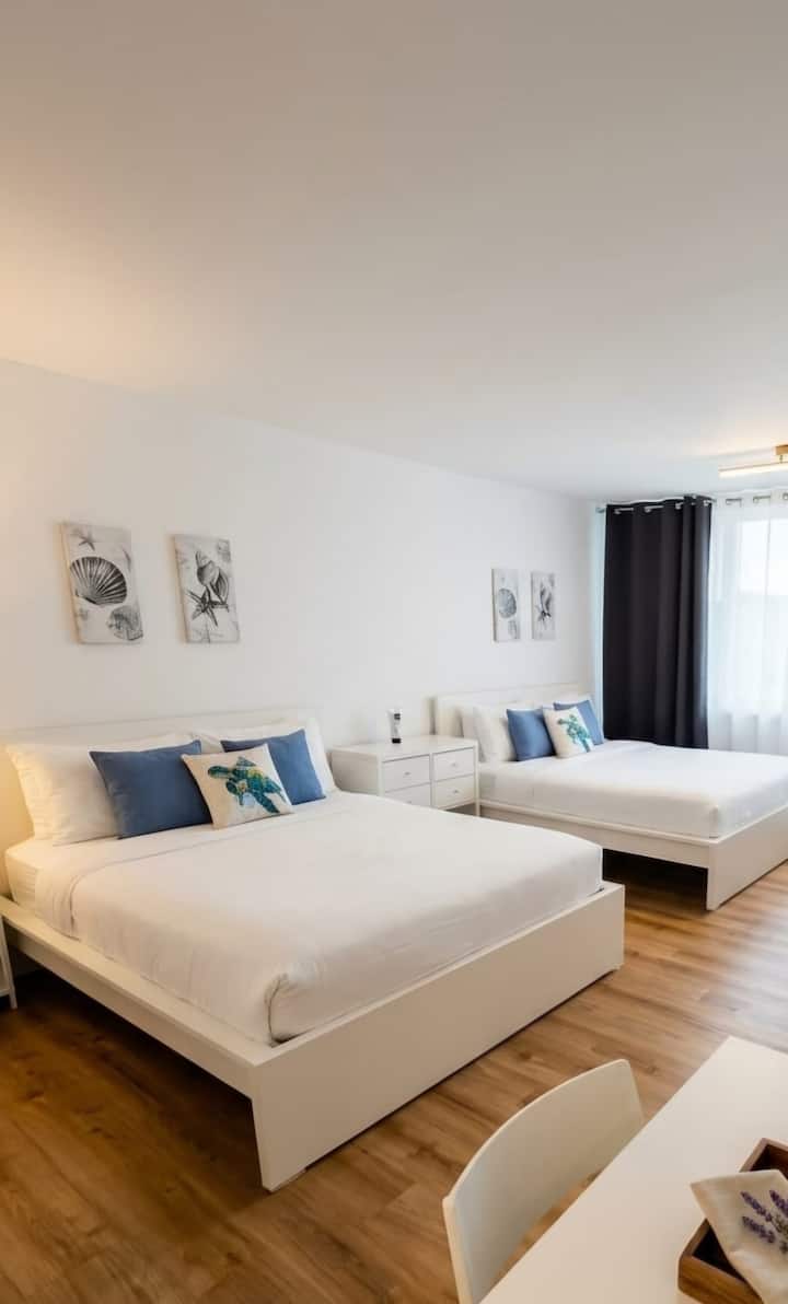 Deluxe Bay View Studio - Miami Beach