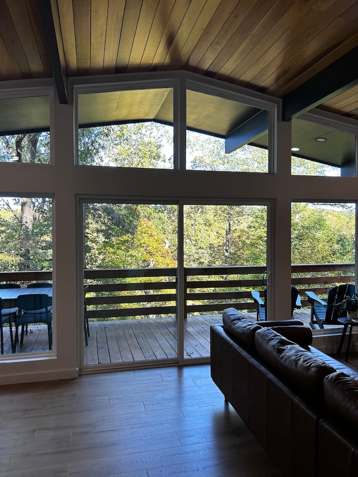 Treetop Retreat - Bella Vista, AR