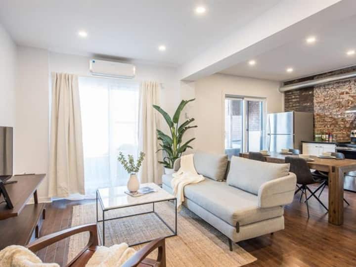 Modern 2br | 2 Full Bathrooms | Trendy Griffintown - Lasalle