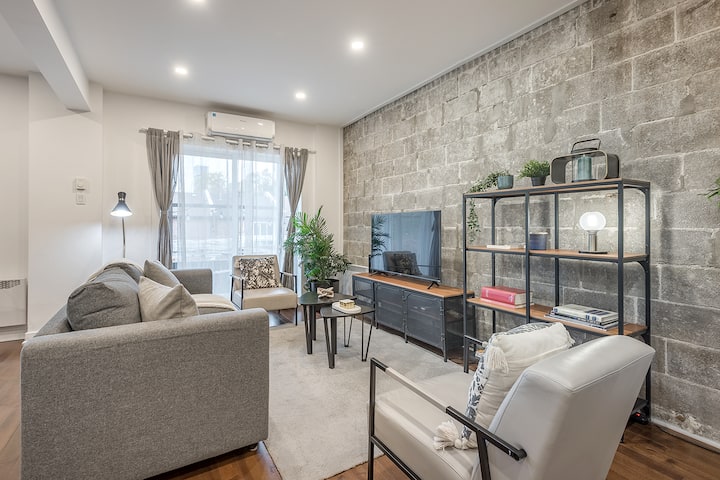 Modern 2br | 2 Full Bathrooms | Trendy Location - LaSalle