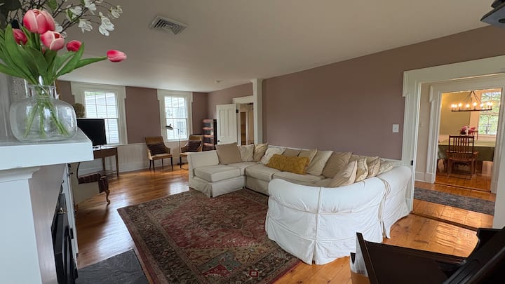 Close To Downtown And Beaver Stadium - State College, PA