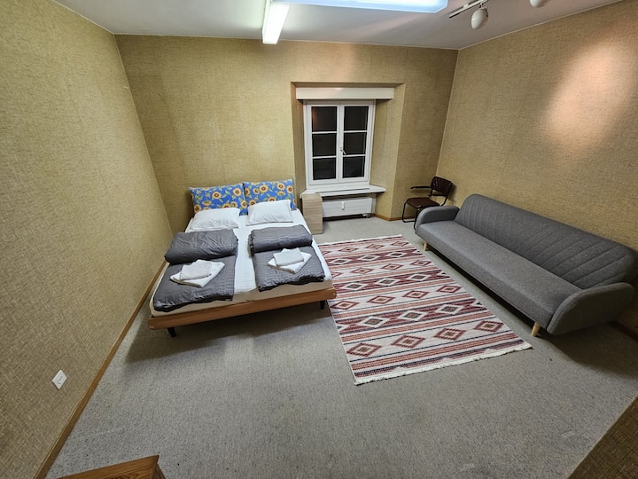 Privat Zimmer & Wc In Altstadt Chur (Saturn) - Chur