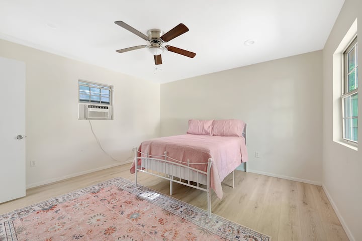 Quiet & Secure Near Downtown Budget-friendly Stay - 達拉斯