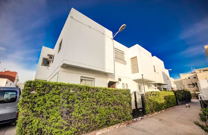 Spacieux, Jardin Privé, Familial à 7min Corniche. - Agadir