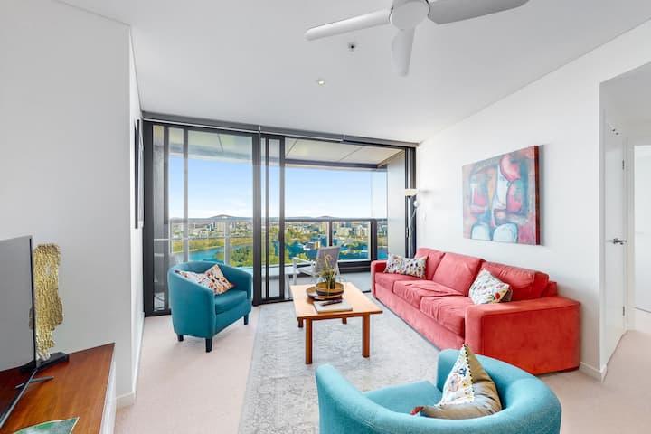 Level 33 | Once Upon A View | Gallery In The Sky! - Brisbane