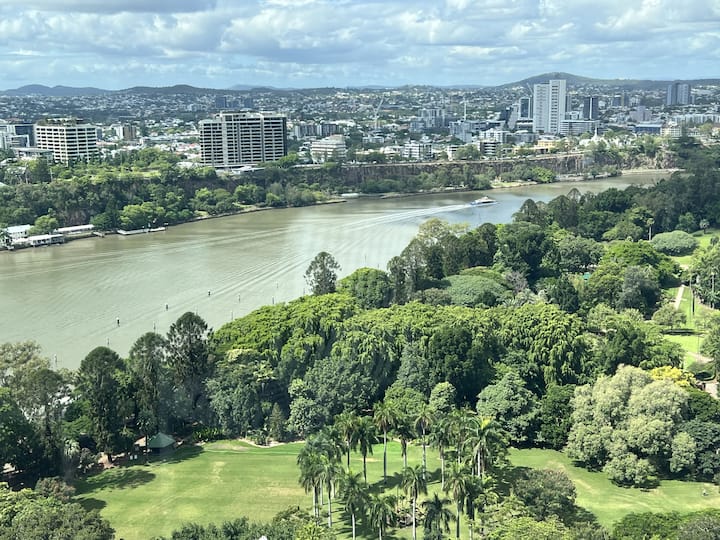 Level 33 | Once Upon A View | Gallery In The Sky! - Brisbane